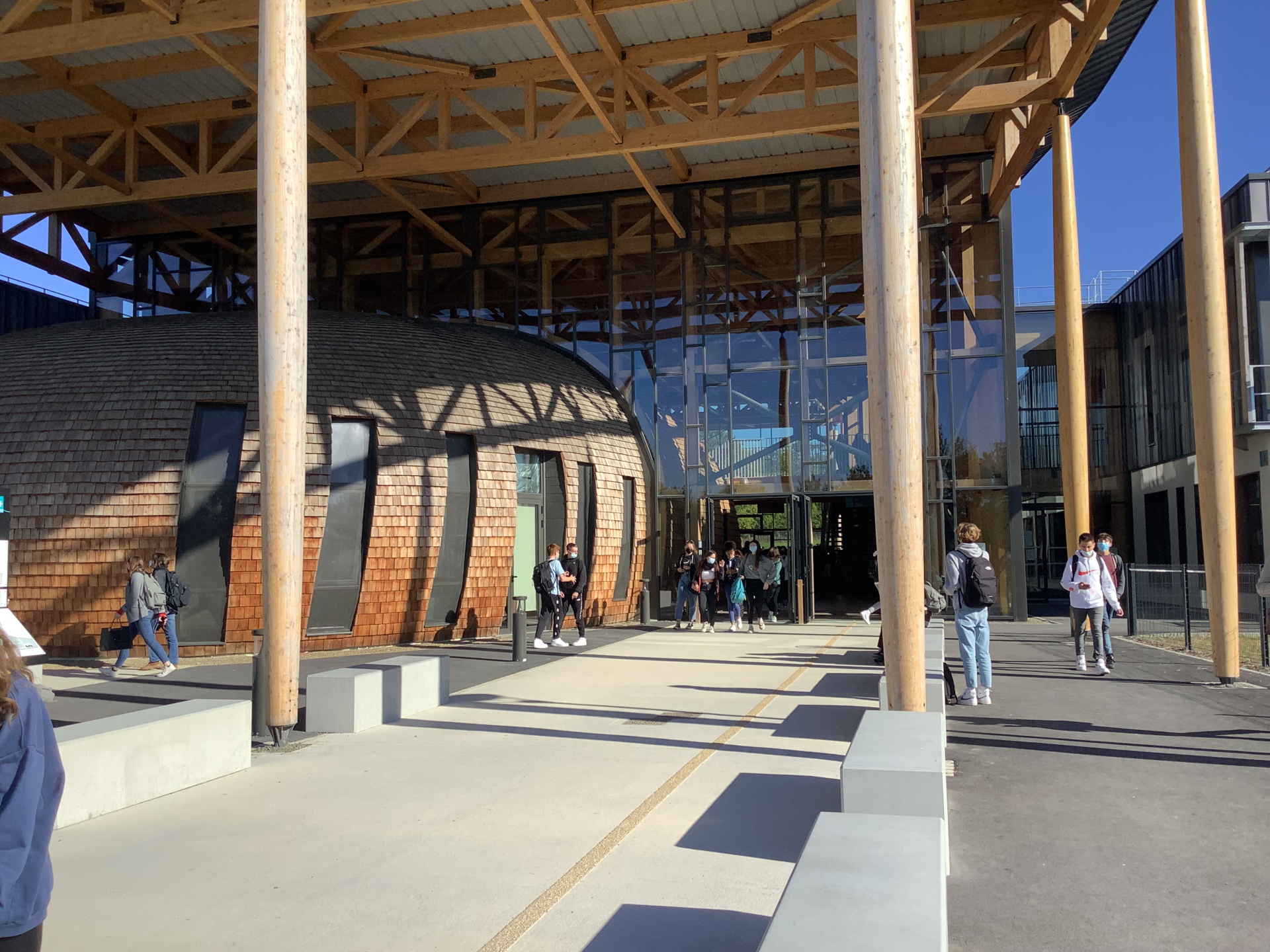Bienvenue au lycée Simone Veil - Lycée Simone Veil